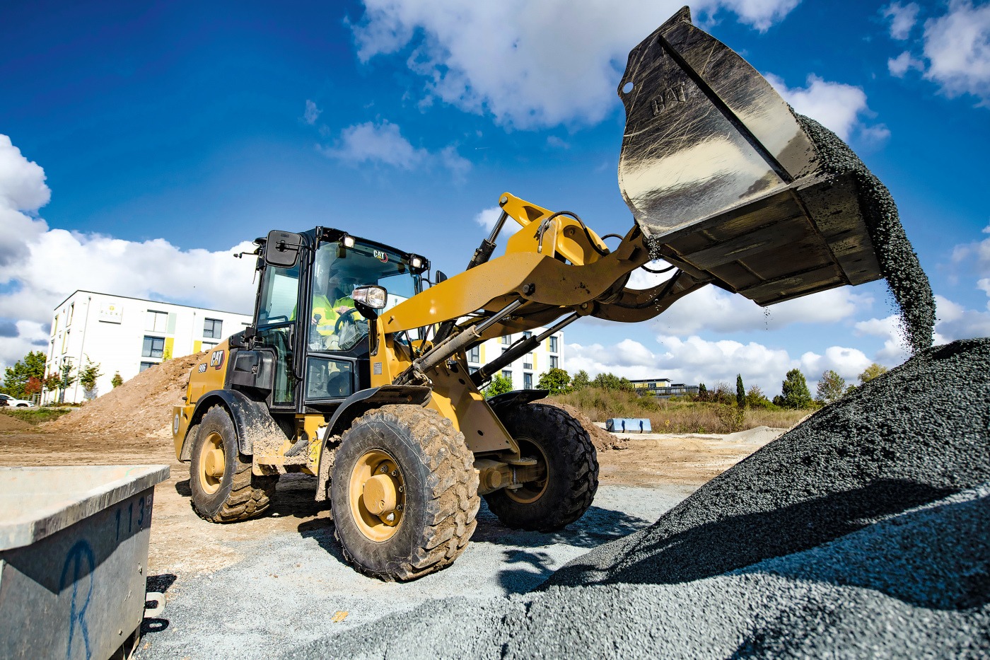 Neue Cat-Radlader bestens ausgestattet - bd baumaschinendienst