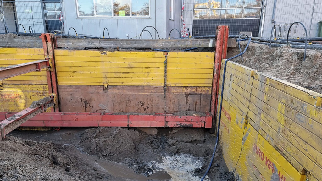 Strebenfreier Verbau ohne verlorene Stahlträger - bd baumaschinendienst