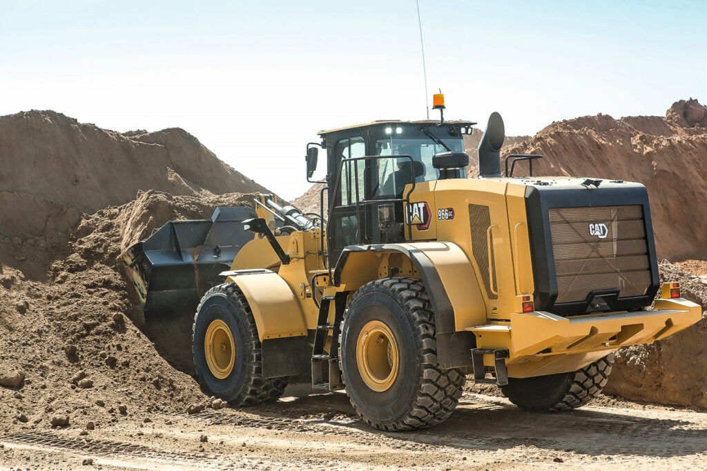 Cat 966 GC für den Alltag bestens bestückt - bd baumaschinendienst