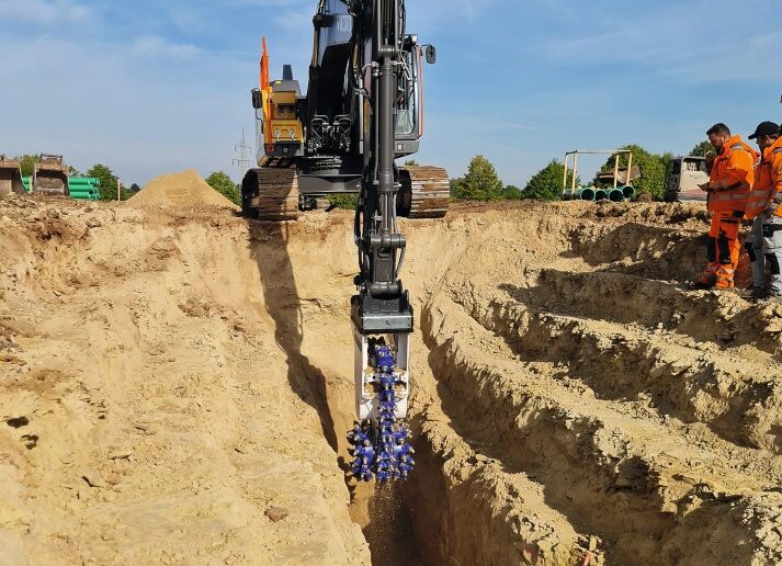 Kemroc-Kettenfräse beschleunigt Kanalbau im Festgestein - bd ...